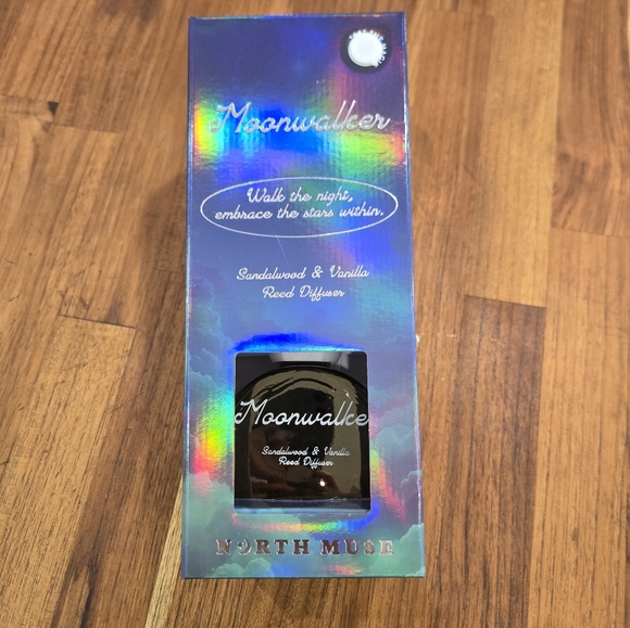 North Muse | Accents | North Muse Sandalwood Vanilla Reed Diffuser Nwt ...